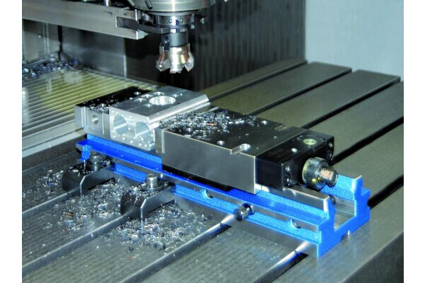 NC power vice RBAW, size 3, jaw width 135, with angle drive, Standard ...